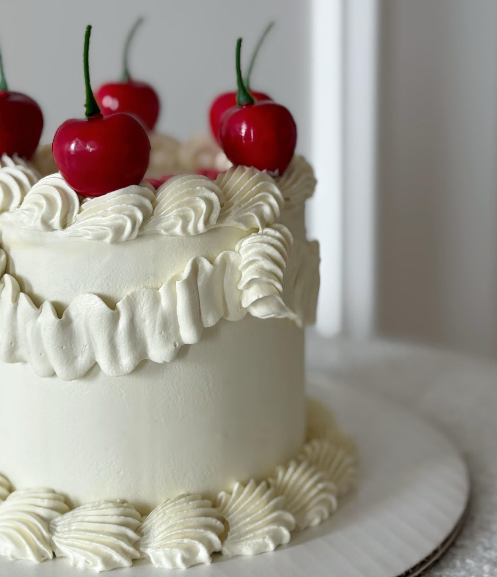 Mini Single Tier Cake – The Sweet Studio